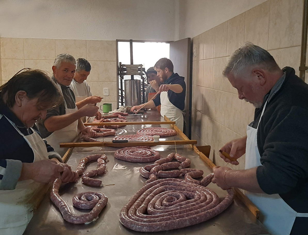 DOMAČE KOLINE V HLADNIKOVEM DOMU – SVOBODNA SLOVENIJA